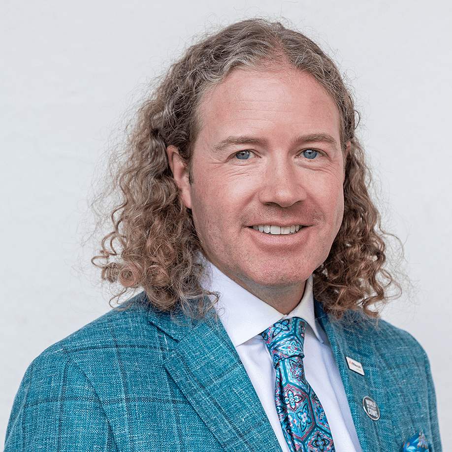 Mark Lyons | IPADE